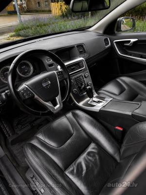 Black Volvo V60 2011 in Tallinn, with an engine capacity of 2.00 L and mileage of 337 thousand km for 4300 €, photo 9 on AUTOMOTO.COM.LV
