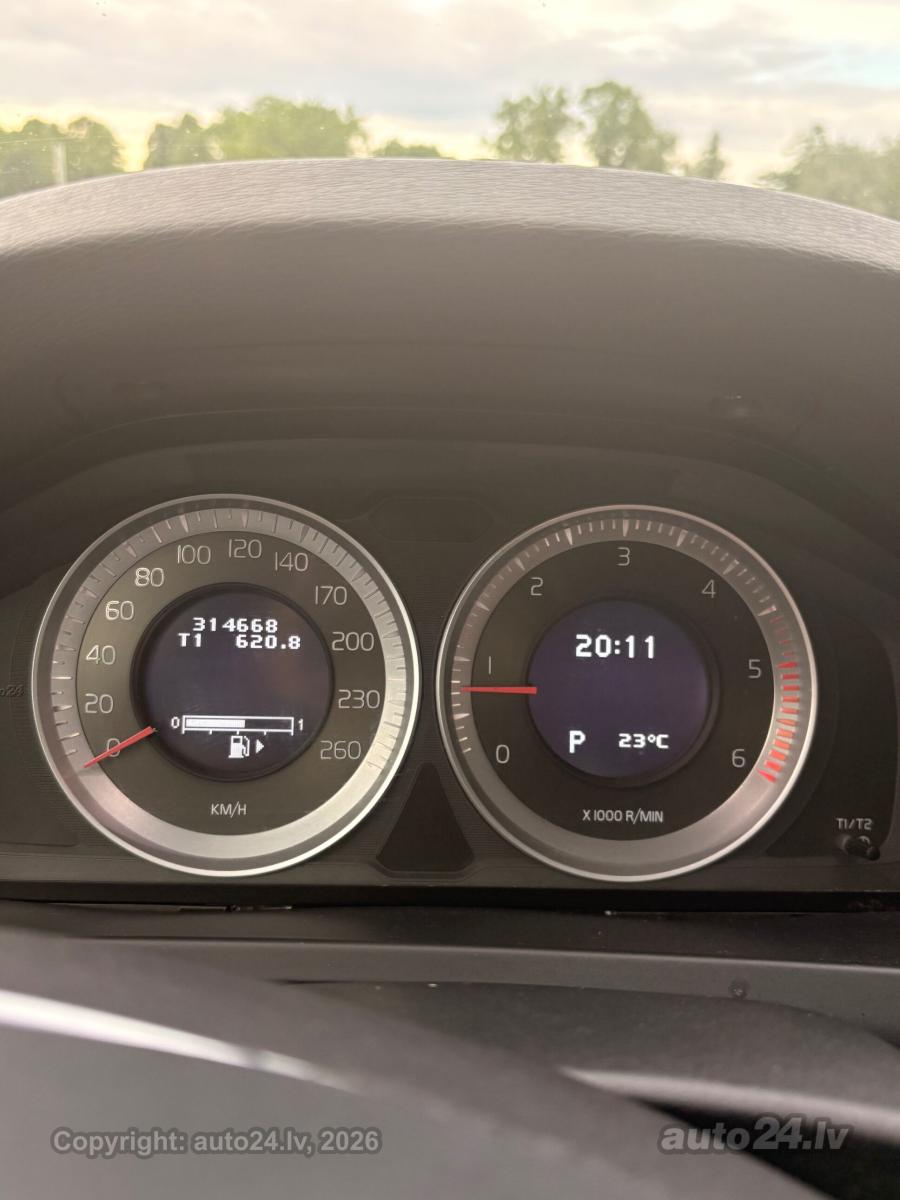 Черный Вольво B60 2011 в Тарту, объемом двигателя 2.00 л и пробегом 315 тыс. км за 6000 €, фото 12 на AUTOMOTO.COM.LV