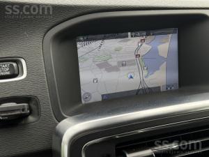 Melns Volvo V60 2011 Rīga, ar dzinēja tilpumu 2.40 L un nobraukumu 321 tūkst. km par 4900 €, foto 10 vietnē AUTOMOTO.COM.LV