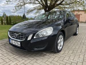 Черный Вольво B60 2011 в Резекне, объемом двигателя 2.00 л и пробегом 290 тыс. км за 5750 €, фото 3 на AUTOMOTO.COM.LV