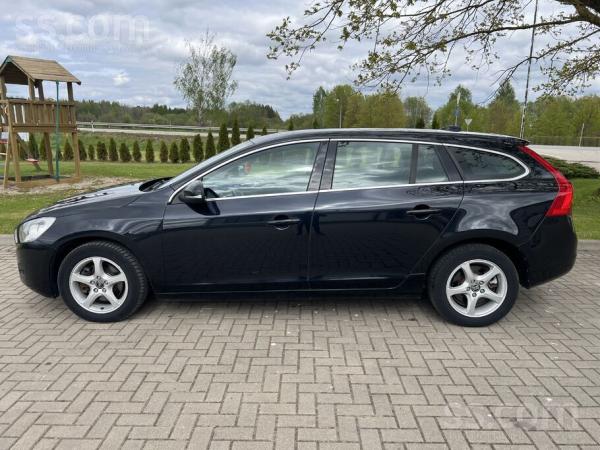 Черный Вольво B60 2011 в Резекне, объемом двигателя 2.00 л и пробегом 290 тыс. км за 5750 €, фото 4 на AUTOMOTO.COM.LV