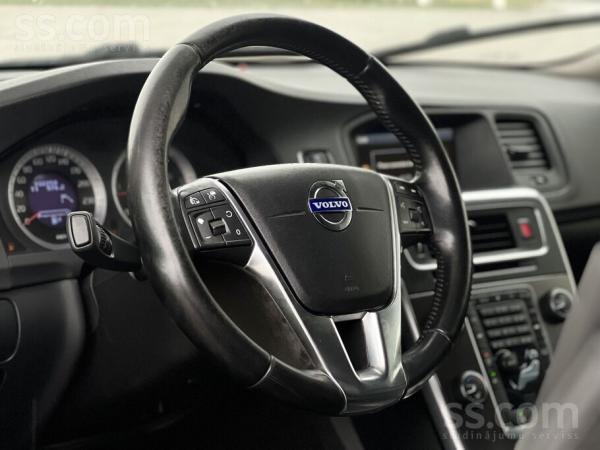 Черный Вольво B60 2011 в Резекне, объемом двигателя 2.40 л и пробегом 0 тыс. км за 7250 €, фото 10 на AUTOMOTO.COM.LV