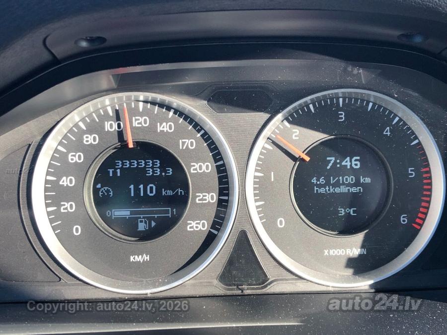 Melns Volvo V60 2011 Tallina, ar dzinēja tilpumu 2.00 L un nobraukumu 336 tūkst. km par 4990 €, foto 10 vietnē AUTOMOTO.COM.LV