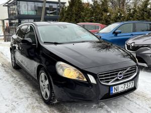 Черный Вольво B60 2011 в Рига, объемом двигателя 2.00 л и пробегом 243 тыс. км за 4400 €, фото 3 на AUTOMOTO.COM.LV