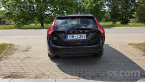 Black Volvo V60 2011 in Limbazi, with an engine capacity of 1.60 L and mileage of 252 thousand km for 6650 €, photo 7 on AUTOMOTO.COM.LV