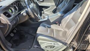 Black Volvo V60 2011 in Limbazi, with an engine capacity of 1.60 L and mileage of 252 thousand km for 6650 €, photo 10 on AUTOMOTO.COM.LV