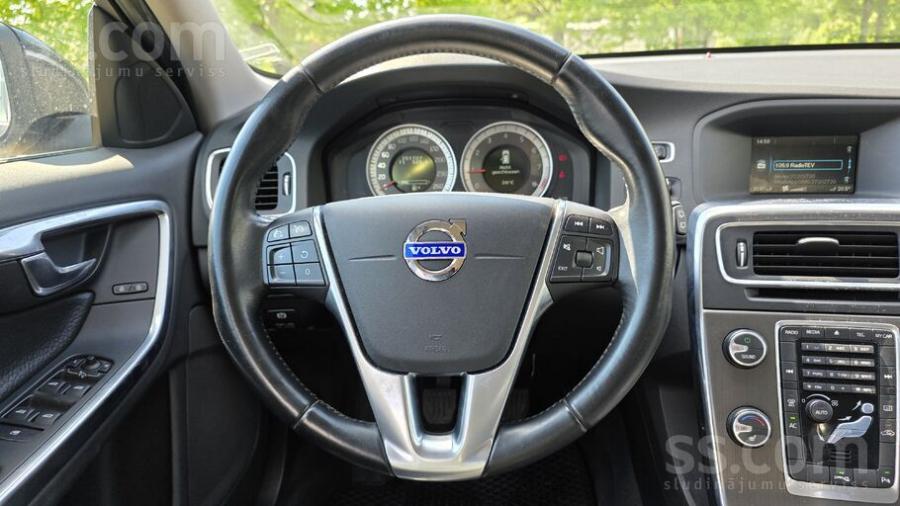 Black Volvo V60 2011 in Limbazi, with an engine capacity of 1.60 L and mileage of 252 thousand km for 6650 €, photo 16 on AUTOMOTO.COM.LV