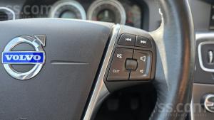 Black Volvo V60 2011 in Limbazi, with an engine capacity of 1.60 L and mileage of 252 thousand km for 6650 €, photo 17 on AUTOMOTO.COM.LV
