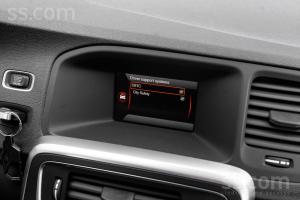 Melns Volvo V60 2011 Rīga, ar dzinēja tilpumu 2.00 L un nobraukumu 282 tūkst. km par 3490 €, foto 17 vietnē AUTOMOTO.COM.LV