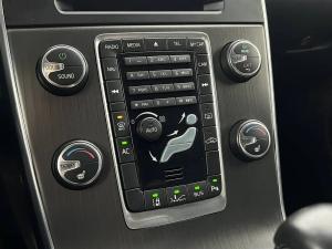 Черный Вольво B60 2011 в Резекне, объемом двигателя 2.40 л и пробегом 333 тыс. км за 7600 €, фото 12 на AUTOMOTO.COM.LV