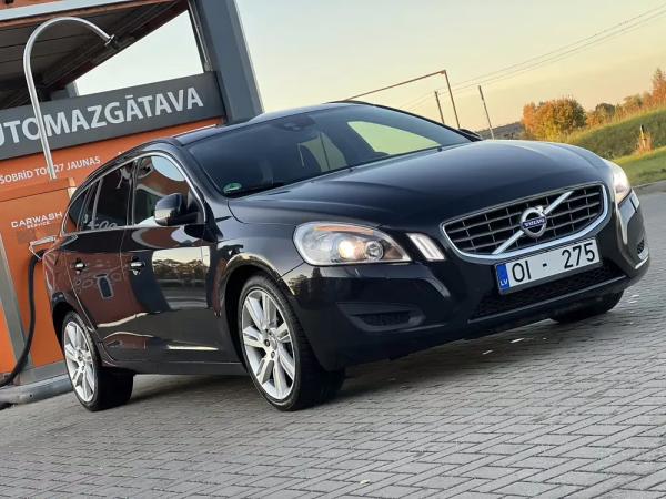 Черный Вольво B60 2011 в Екабпилс, объемом двигателя 2.40 л и пробегом 288 тыс. км за 6700 €, фото 5 на AUTOMOTO.COM.LV