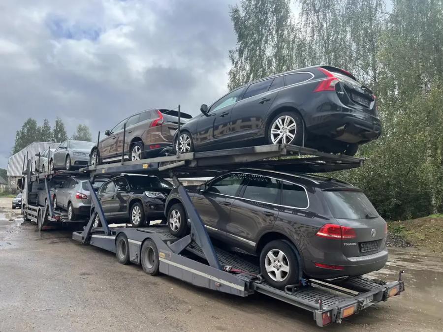 Черный Вольво B60 2011 в Екабпилс, объемом двигателя 2.40 л и пробегом 288 тыс. км за 6700 €, фото 25 на AUTOMOTO.COM.LV