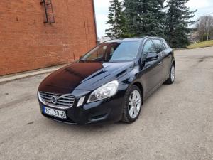 Melns Volvo V60 2011 Jēkabpils, ar dzinēja tilpumu 1.60 L un nobraukumu 282 tūkst. km par 5950 €, foto  vietnē AUTOMOTO.COM.LV