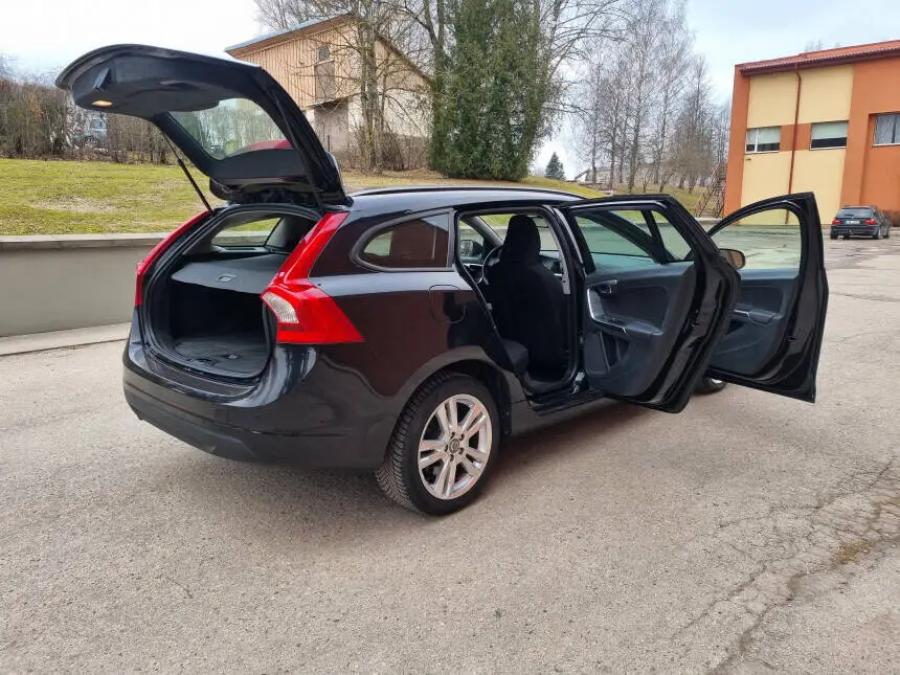 Черный Вольво B60 2011 в Екабпилс, объемом двигателя 1.60 л и пробегом 282 тыс. км за 5950 €, фото 26 на AUTOMOTO.COM.LV