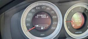 Black Volvo V60 2011 in Riga, with an engine capacity of 2.40 L and mileage of 223 thousand km for 7990 €, photo 12 on AUTOMOTO.COM.LV