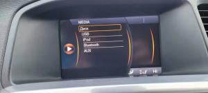 Black Volvo V60 2011 in Riga, with an engine capacity of 2.40 L and mileage of 223 thousand km for 7990 €, photo 20 on AUTOMOTO.COM.LV