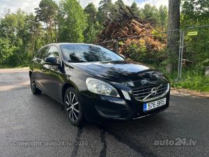 Черный Вольво B60 2011 в Пярну, объемом двигателя 2.00 л и пробегом 315 тыс. км за 4890 €, фото 3 на AUTOMOTO.COM.LV
