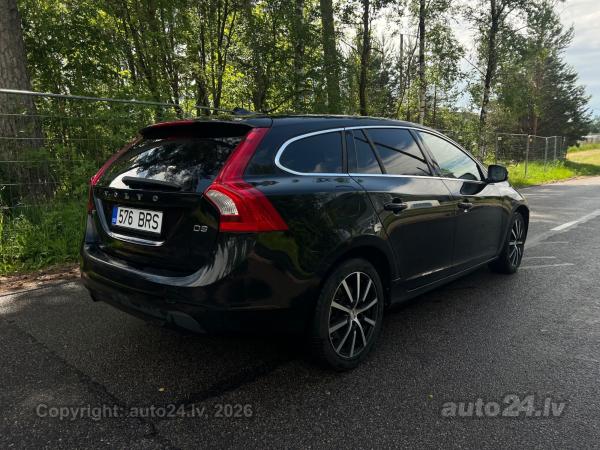 Черный Вольво B60 2011 в Пярну, объемом двигателя 2.00 л и пробегом 315 тыс. км за 4890 €, фото 3 на AUTOMOTO.COM.LV