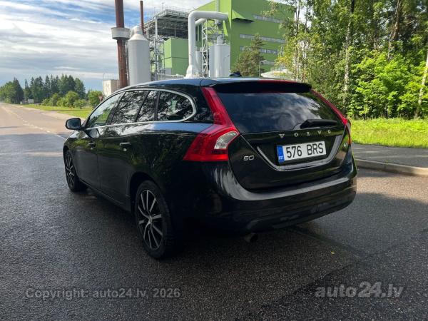 Черный Вольво B60 2011 в Пярну, объемом двигателя 2.00 л и пробегом 315 тыс. км за 4890 €, фото 4 на AUTOMOTO.COM.LV