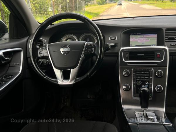 Черный Вольво B60 2011 в Пярну, объемом двигателя 2.00 л и пробегом 315 тыс. км за 4890 €, фото 6 на AUTOMOTO.COM.LV
