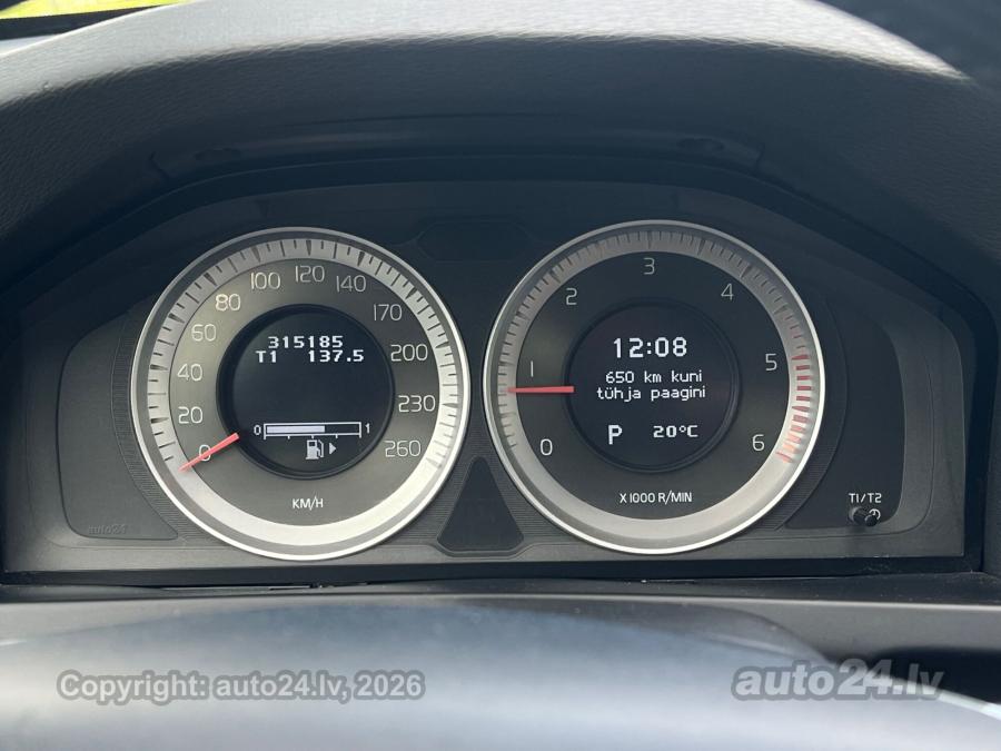 Черный Вольво B60 2011 в Пярну, объемом двигателя 2.00 л и пробегом 315 тыс. км за 4890 €, фото 16 на AUTOMOTO.COM.LV