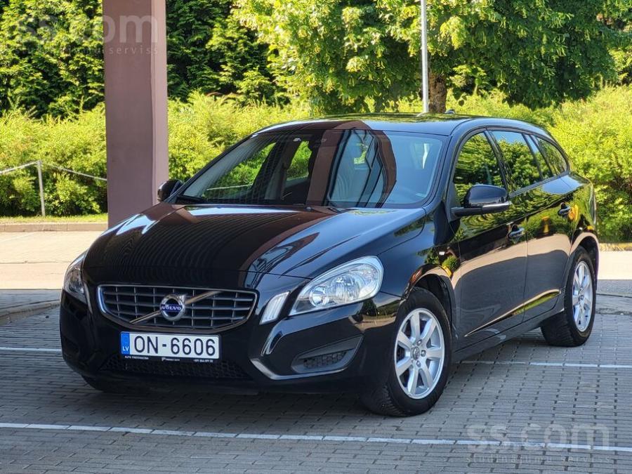 Черный Вольво B60 2011 в Елгава, объемом двигателя 1.60 л и пробегом 281 тыс. км за 4990 €, фото 1 на AUTOMOTO.COM.LV