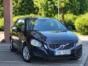 Melns Volvo V60 2011 Jelgava, ar dzinēja tilpumu 1.60 L un nobraukumu 281 tūkst. km par 4990 €, foto 5 vietnē AUTOMOTO.COM.LV