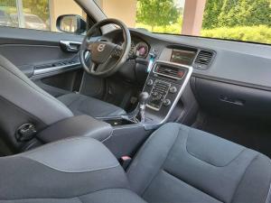 Melns Volvo V60 2011 Jelgava, ar dzinēja tilpumu 1.60 L un nobraukumu 281 tūkst. km par 4990 €, foto 17 vietnē AUTOMOTO.COM.LV