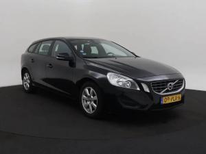 Melns Volvo V60 2011 Jelgava, ar dzinēja tilpumu 1.60 L un nobraukumu 281 tūkst. km par 4990 €, foto 34 vietnē AUTOMOTO.COM.LV