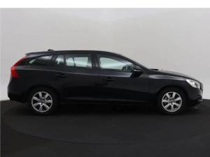 Melns Volvo V60 2011 Jelgava, ar dzinēja tilpumu 1.60 L un nobraukumu 281 tūkst. km par 4990 €, foto 37 vietnē AUTOMOTO.COM.LV