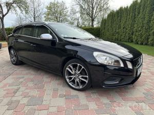 Melns Volvo V60 2011 Rīga, ar dzinēja tilpumu 2.00 L un nobraukumu 270 tūkst. km par 6290 €, foto 4 vietnē AUTOMOTO.COM.LV