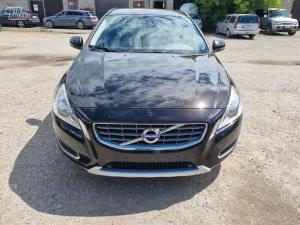 Черный Вольво B60 2011 в Пакруойис, объемом двигателя 2.00 л и пробегом 270 тыс. км за 4650 €, фото 3 на AUTOMOTO.COM.LV
