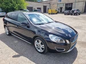 Черный Вольво B60 2011 в Пакруойис, объемом двигателя 2.00 л и пробегом 270 тыс. км за 4650 €, фото 4 на AUTOMOTO.COM.LV