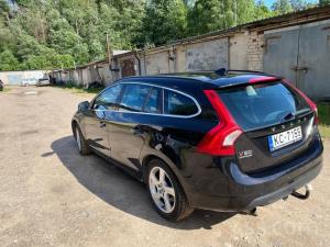 Black Volvo V60 2011 in Valmiera, with an engine capacity of 2.00 L and mileage of 300 thousand km for 6000 €, photo 7 on AUTOMOTO.COM.LV