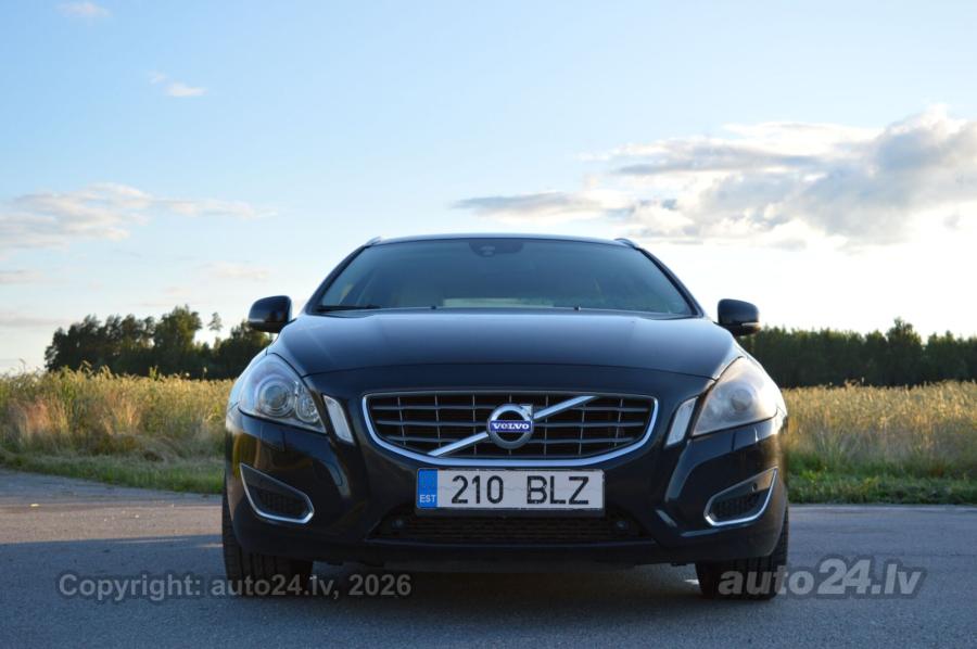 Черный Вольво B60 2011 в Таллин, объемом двигателя 2.00 л и пробегом 288 тыс. км за 4500 €, фото 3 на AUTOMOTO.COM.LV