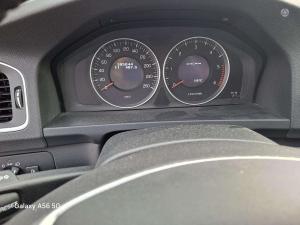 Black Volvo V60 2011 in Pasvalys, with an engine capacity of 1.56 L and mileage of 0 thousand km for 3400 €, photo 12 on AUTOMOTO.COM.LV
