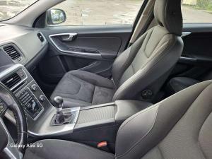 Black Volvo V60 2011 in Pasvalys, with an engine capacity of 1.56 L and mileage of 0 thousand km for 3400 €, photo 14 on AUTOMOTO.COM.LV