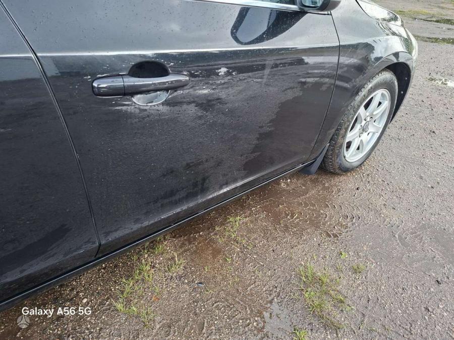 Black Volvo V60 2011 in Pasvalys, with an engine capacity of 1.56 L and mileage of 0 thousand km for 3400 €, photo 21 on AUTOMOTO.COM.LV