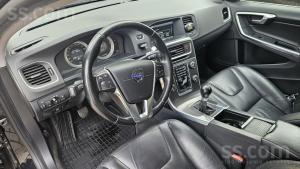 Black Volvo V60 2011 in Riga, with an engine capacity of 2.00 L and mileage of 312 thousand km for 6500 €, photo 14 on AUTOMOTO.COM.LV