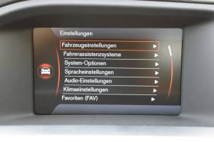 Black Volvo V60 2011 in Talsi, with an engine capacity of 2.00 L and mileage of 213 thousand km for 5900 €, photo 17 on AUTOMOTO.COM.LV