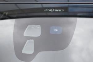 Black Volvo V60 2011 in Talsi, with an engine capacity of 2.00 L and mileage of 213 thousand km for 5900 €, photo 19 on AUTOMOTO.COM.LV