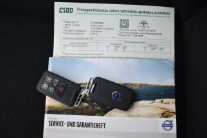 Black Volvo V60 2011 in Talsi, with an engine capacity of 2.00 L and mileage of 213 thousand km for 5900 €, photo 21 on AUTOMOTO.COM.LV