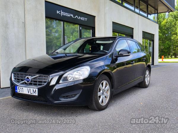 Melns Volvo V60 2011 Pērnava, ar dzinēja tilpumu 1.60 L un nobraukumu 346 tūkst. km par 5000 €, foto 2 vietnē AUTOMOTO.COM.LV
