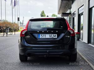 Melns Volvo V60 2011 Pērnava, ar dzinēja tilpumu 1.60 L un nobraukumu 346 tūkst. km par 5000 €, foto 5 vietnē AUTOMOTO.COM.LV