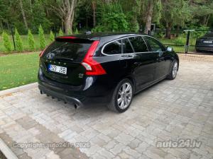 Melns Volvo V60 2011 Tartu, ar dzinēja tilpumu 2.40 L un nobraukumu 286 tūkst. km par 5300 €, foto 4 vietnē AUTOMOTO.COM.LV
