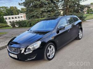 Черный Вольво B60 2011 в Екабпилс, объемом двигателя 2.00 л и пробегом 302 тыс. км за 6490 €, фото  на AUTOMOTO.COM.LV