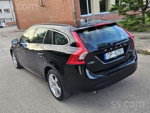 Черный Вольво B60 2011 в Екабпилс, объемом двигателя 2.00 л и пробегом 302 тыс. км за 6490 €, фото 10 на AUTOMOTO.COM.LV