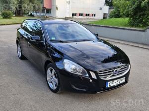 Черный Вольво B60 2011 в Екабпилс, объемом двигателя 2.00 л и пробегом 302 тыс. км за 6490 €, фото 4 на AUTOMOTO.COM.LV