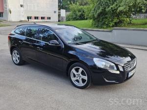 Черный Вольво B60 2011 в Екабпилс, объемом двигателя 2.00 л и пробегом 302 тыс. км за 6490 €, фото 5 на AUTOMOTO.COM.LV