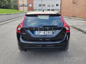 Черный Вольво B60 2011 в Екабпилс, объемом двигателя 2.00 л и пробегом 302 тыс. км за 6490 €, фото 9 на AUTOMOTO.COM.LV